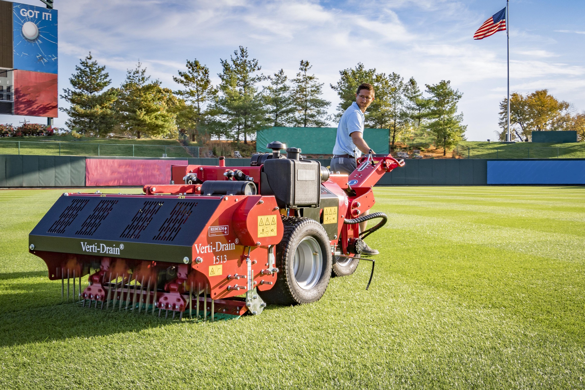 Deep Tine Aeration with the Verti-Drain® I Redexim